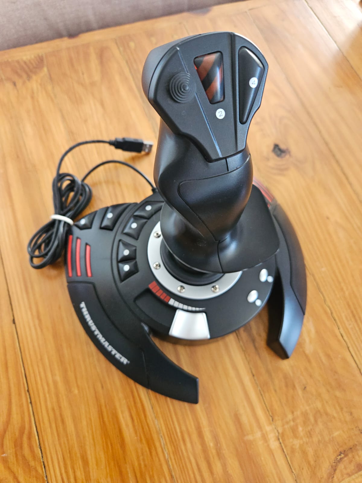 Joystic Thrustmaster T-Flight Stick X - LocaPanda